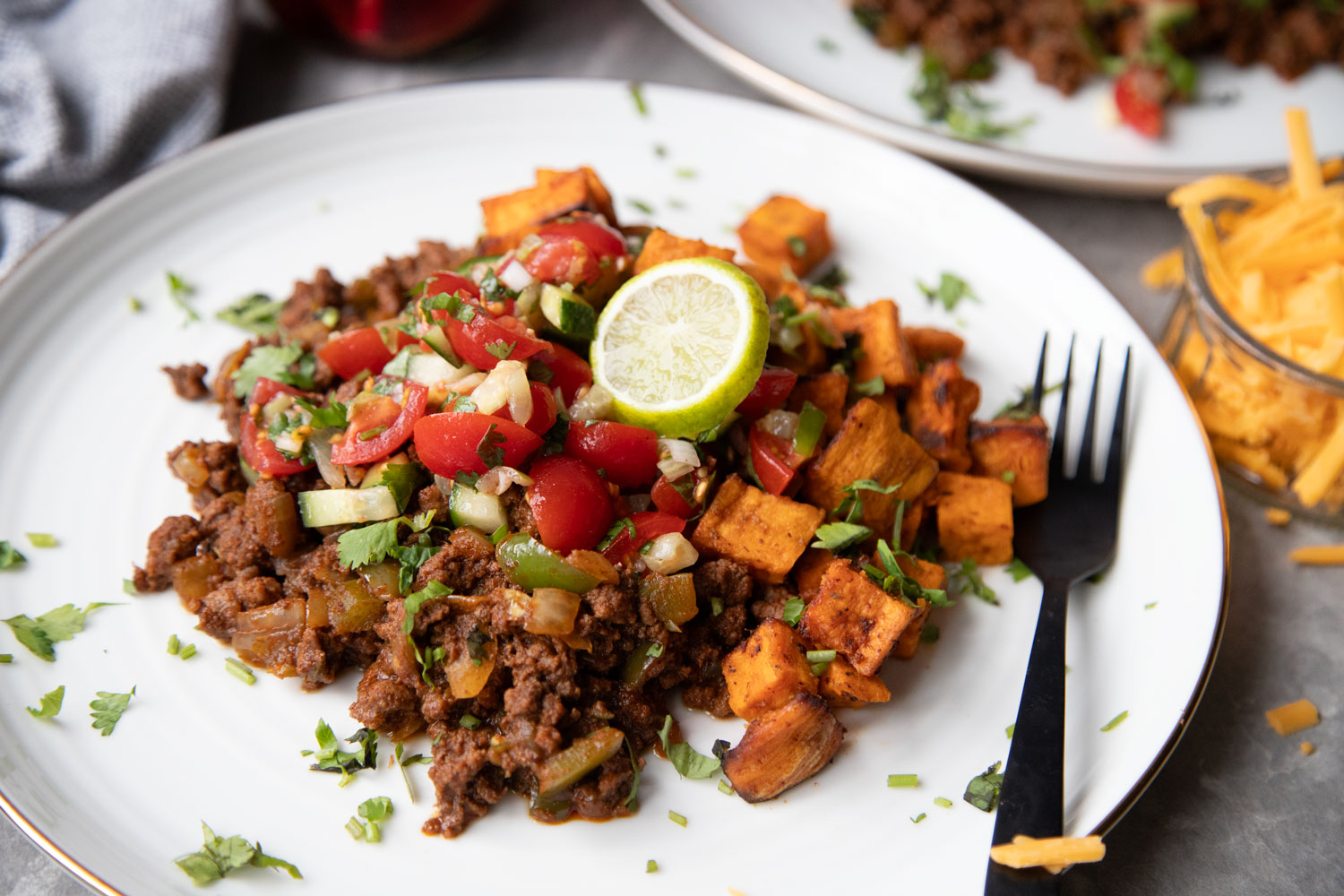 Boeuf style Tex Mex avec patates douces et salsa de légumes » Cinq ...
